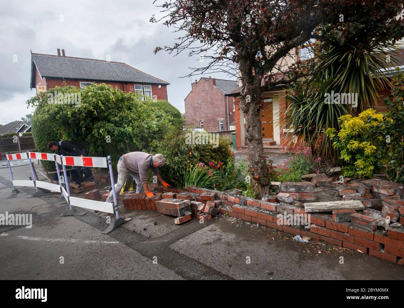 The scene on leeds road in outwood hi-res stock photography and images ...