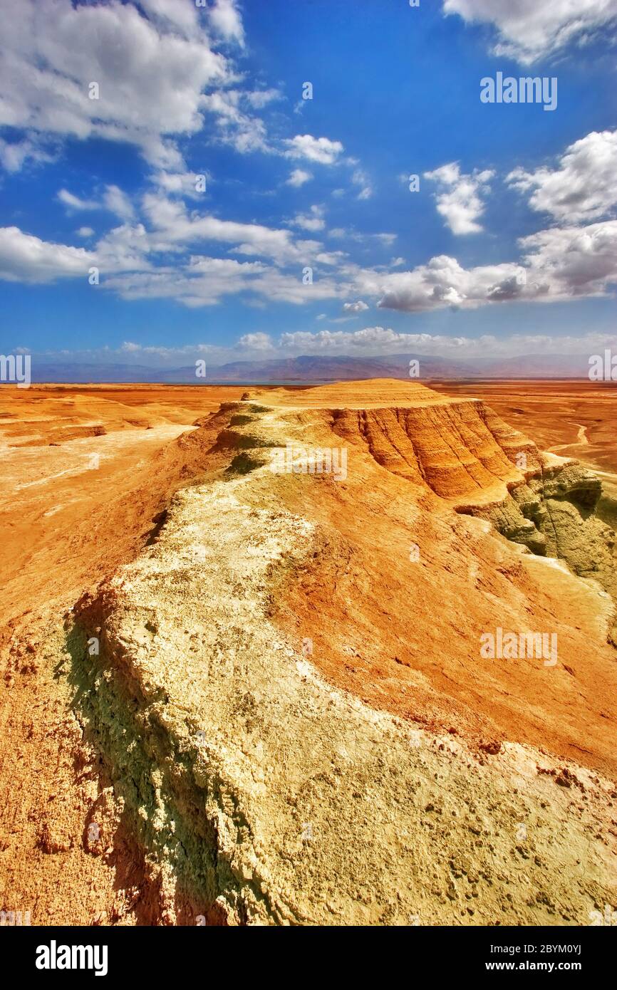 Danger breakage hi-res stock photography and images - Alamy