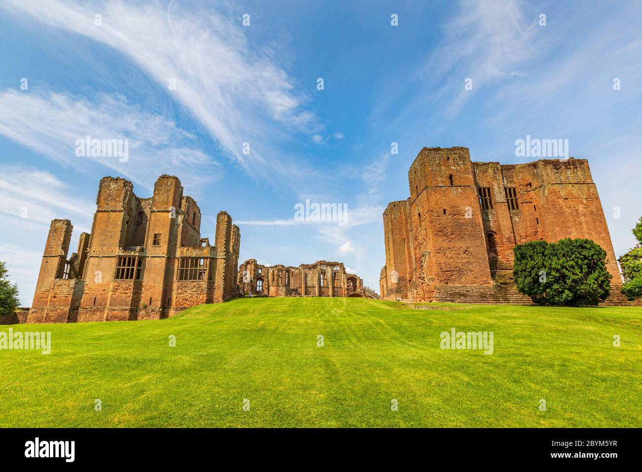 Kenilworth castle keep hi-res stock photography and images - Alamy