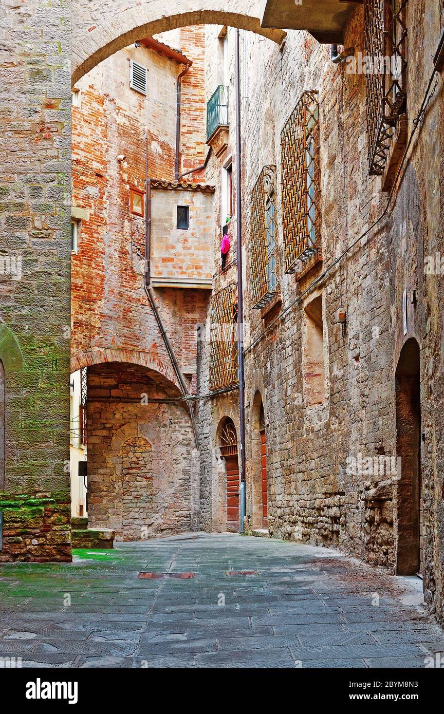 Todi wall hi-res stock photography and images - Alamy