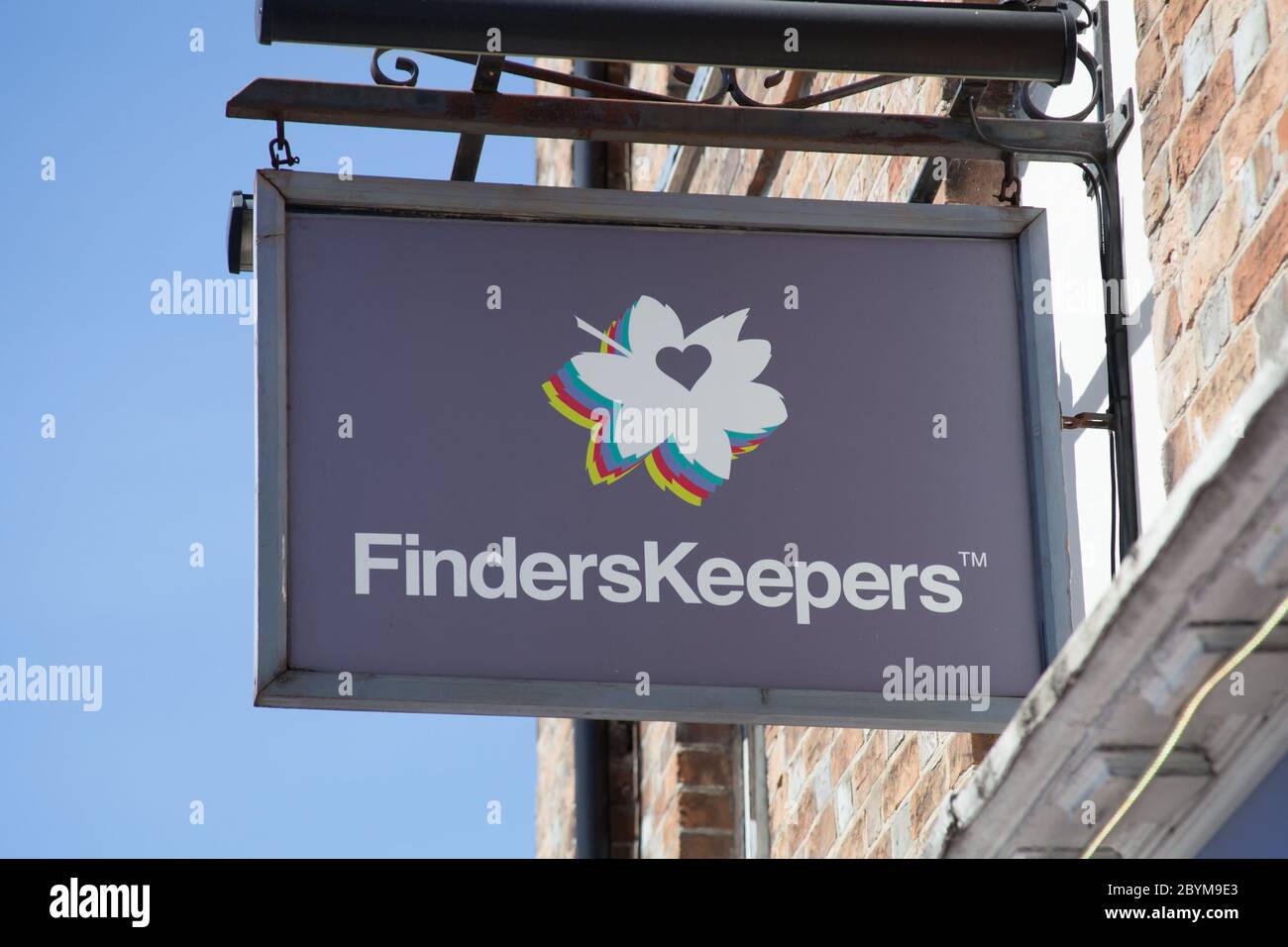 The Finders Keepers sign hanging from a wall in Oxfordshire in the UK ...