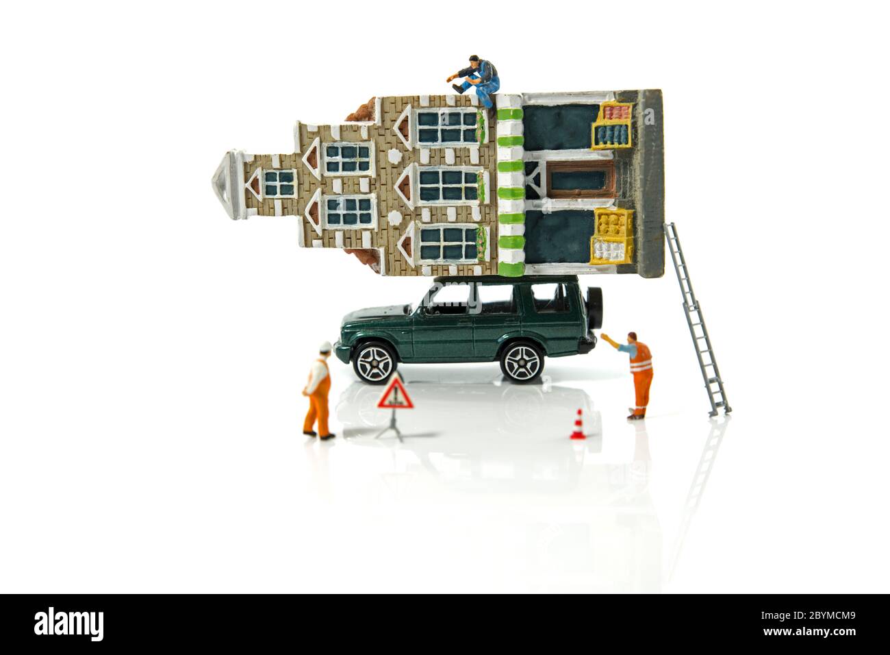 Moving figures hi-res stock photography and images - Alamy