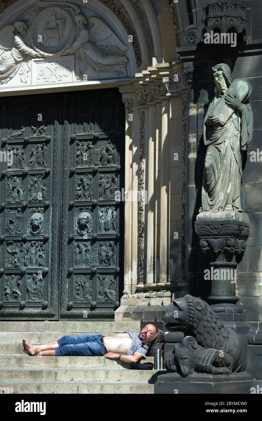 29.05.2020, Bremen, Bremen, Germany - Polish homeless man taking a nap ...