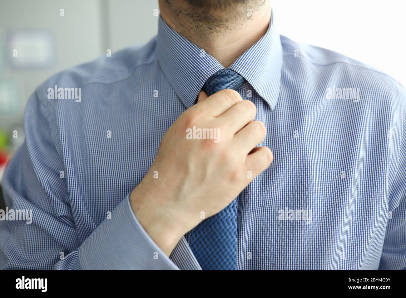 Headless model hi-res stock photography and images - Alamy
