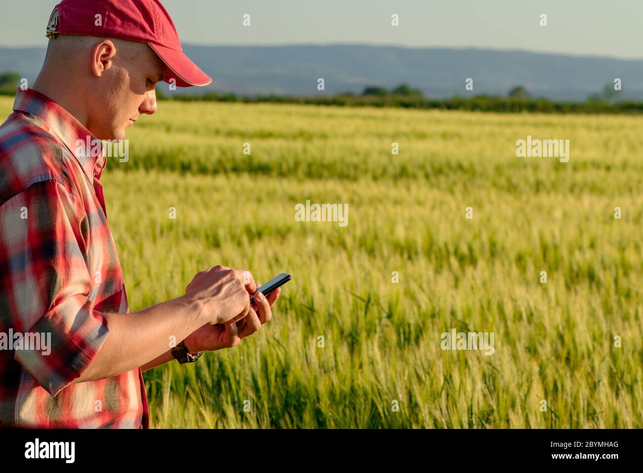 Agronomist hi-res stock photography and images - Alamy