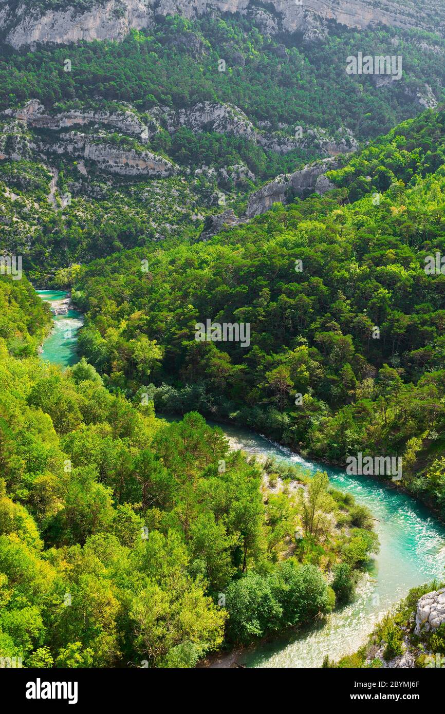 Pebbles river splash hi-res stock photography and images - Alamy