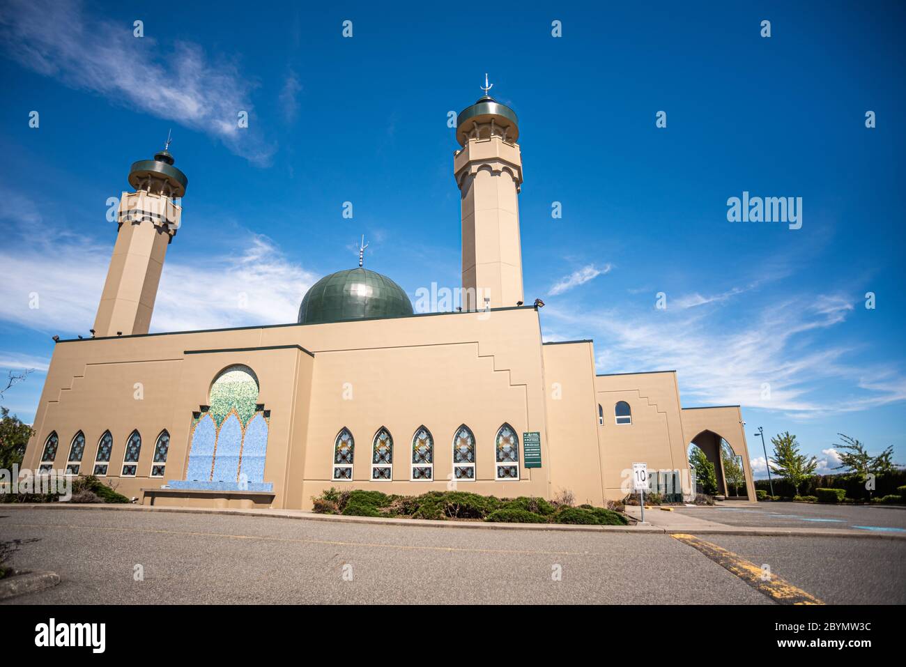 Mosque in Canada Stock Photo - Alamy