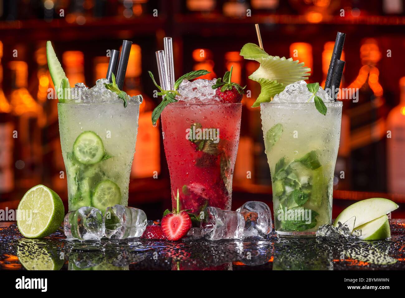 Collection of cocktails hi-res stock photography and images - Alamy