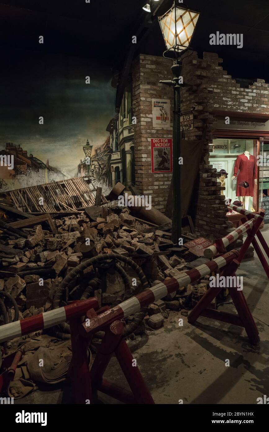 Ww2 blitz light hi-res stock photography and images - Alamy