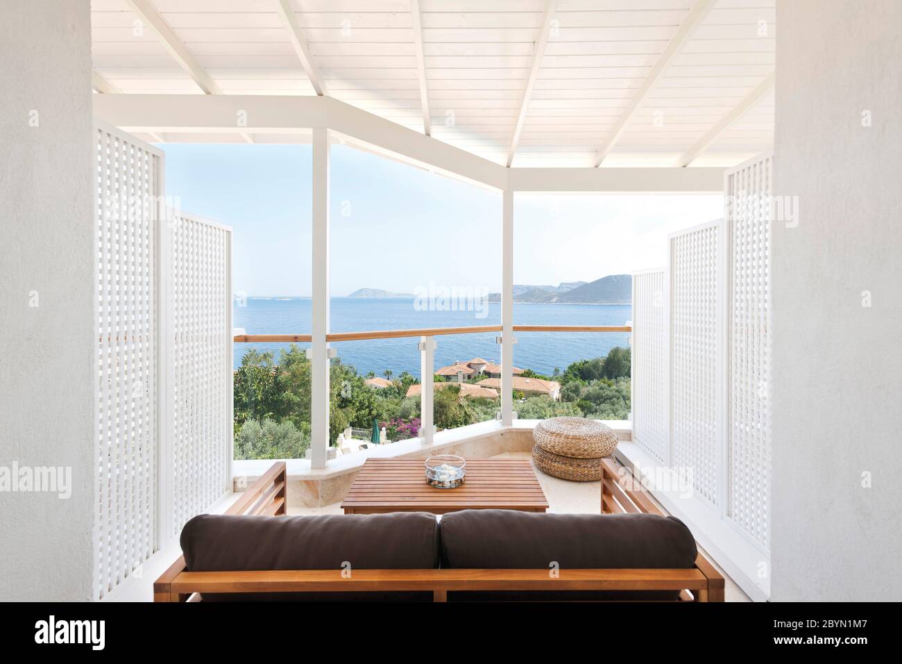 Luxury hotel room ocean hi-res stock photography and images - Alamy