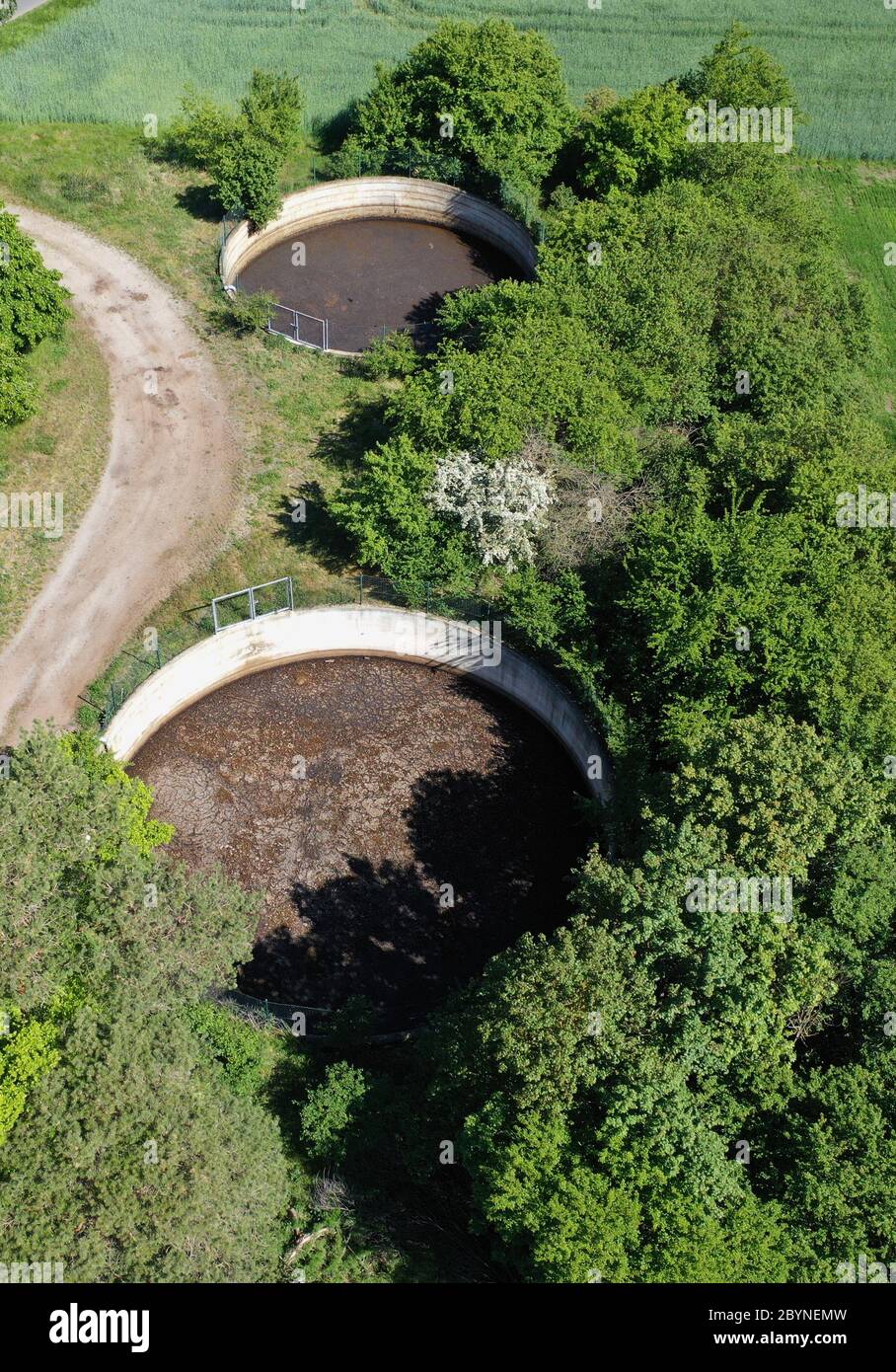 Slurry tank hi-res stock photography and images - Alamy