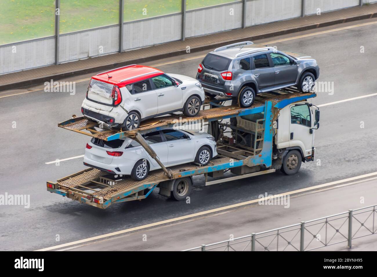 Car carrier tractor trailer hi-res stock photography and images - Alamy