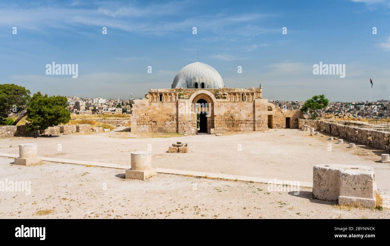 Monumental gateway amman hi-res stock photography and images - Alamy