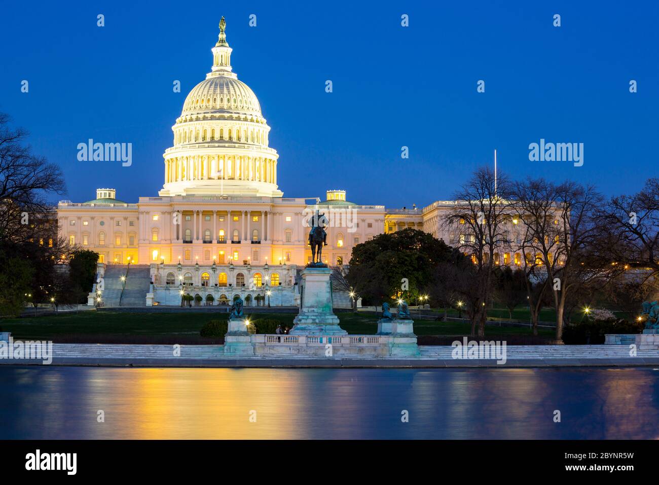 US Capitol Building dusk Stock Photo - Alamy