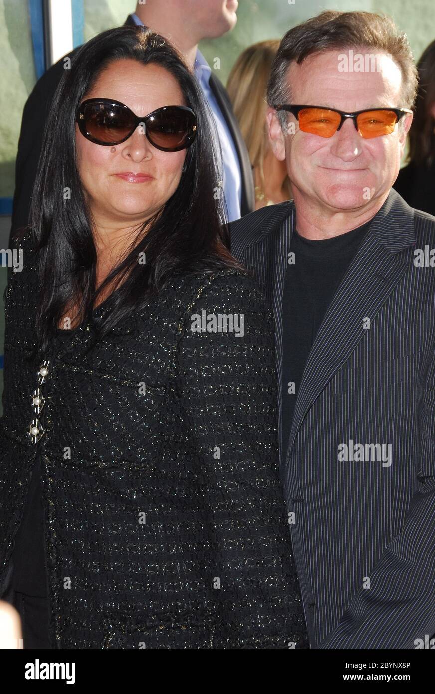 Marsha Williams and Robin Williams at the World Premiere of "License To ...