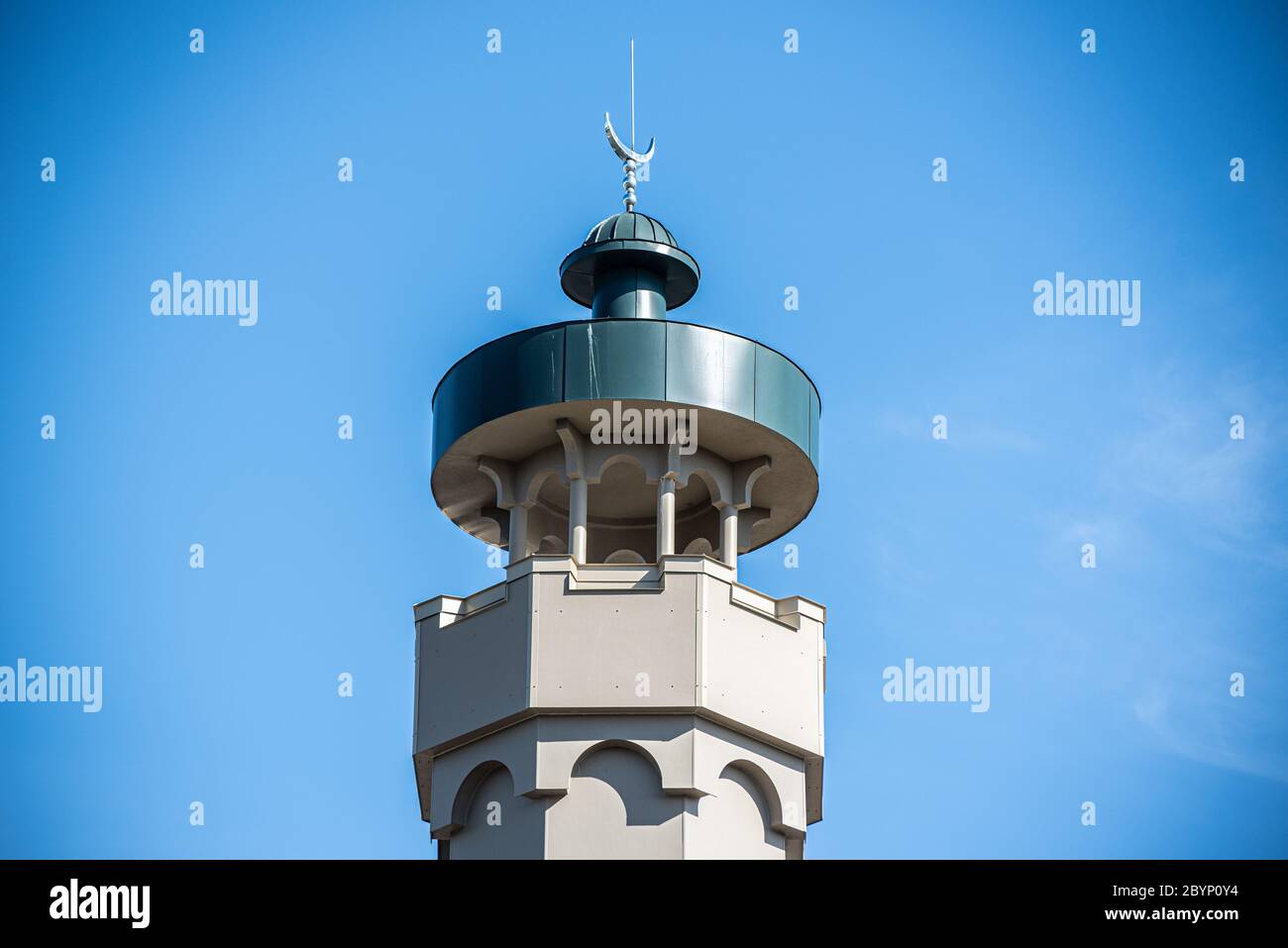 Mosque in Canada Stock Photo - Alamy