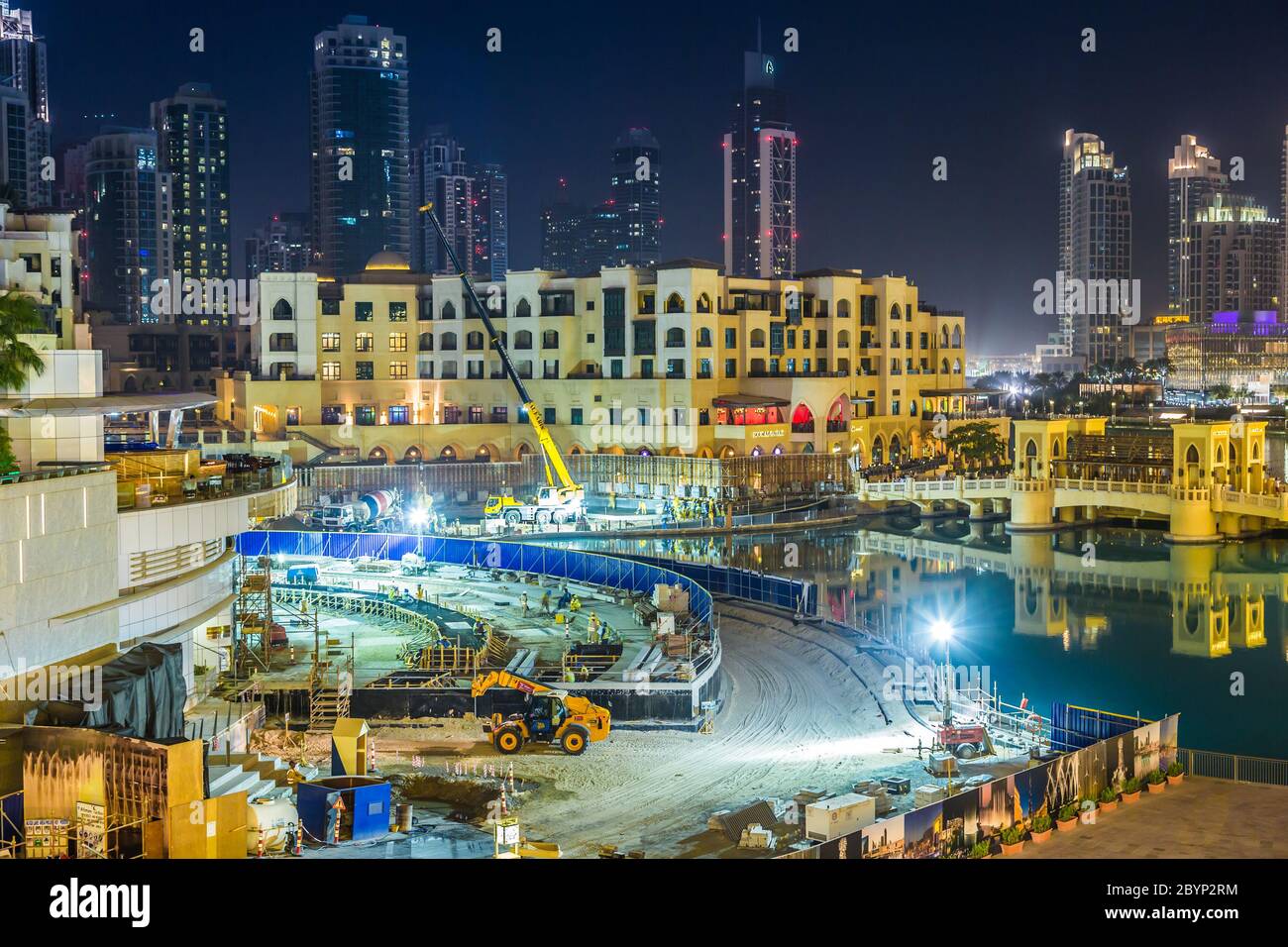 Mall night view hi-res stock photography and images - Alamy