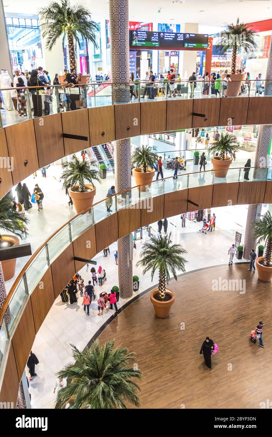 Waterfall in Dubai Mall - world's largest shopping mall Stock Photo - Alamy