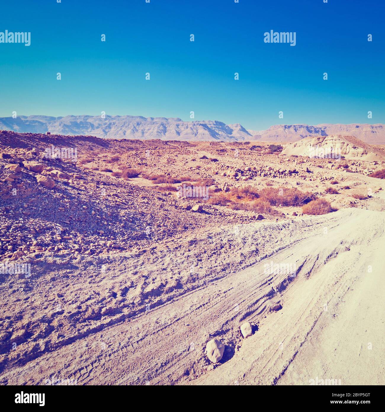 Sand road hi-res stock photography and images - Alamy