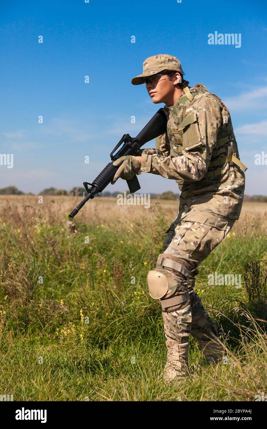 Soldier with a rifle Stock Photo - Alamy