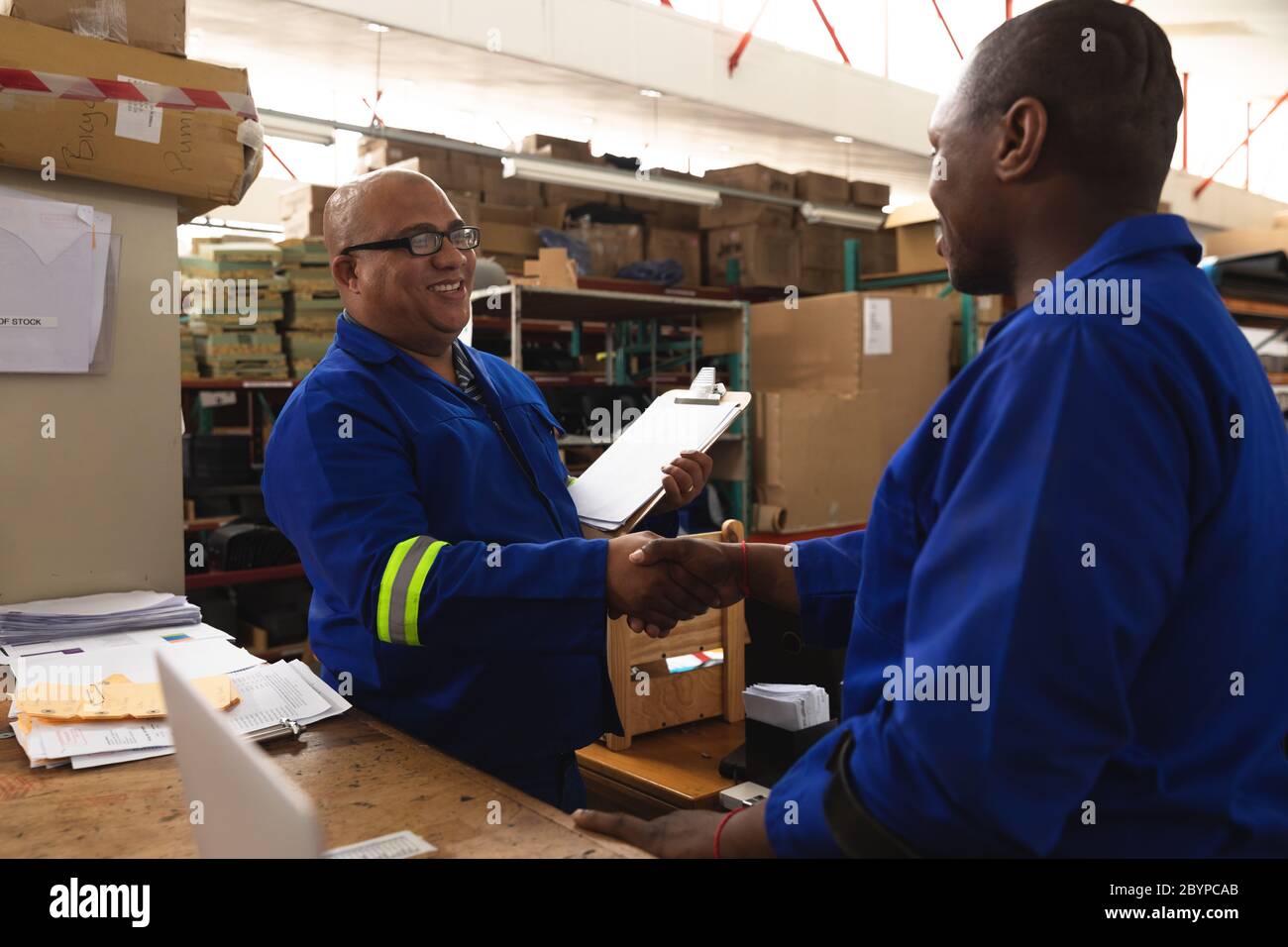 Multi hand hi-res stock photography and images - Alamy