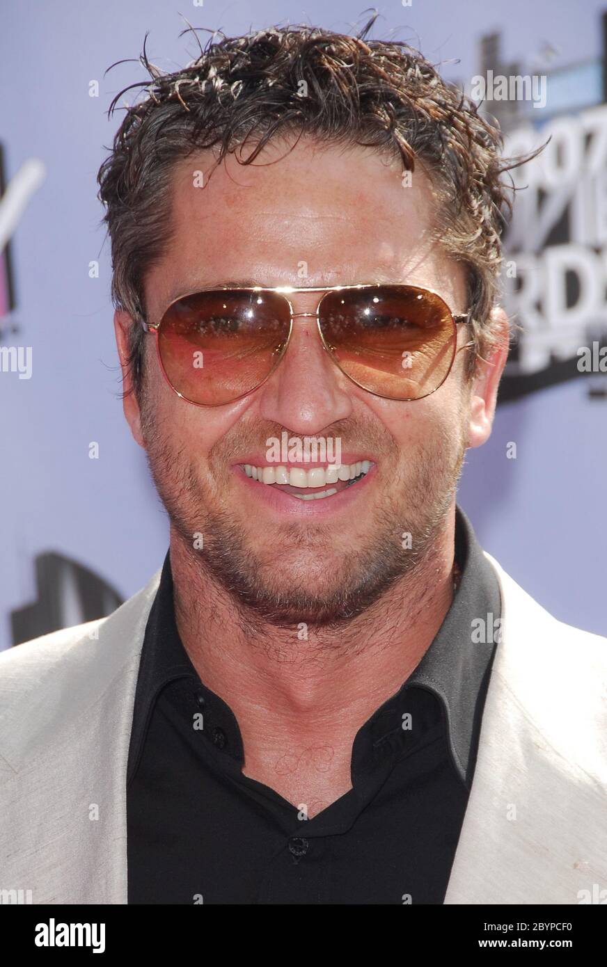 Gerard Butler at the 2007 MTV Movie Awards - Arrivals held at the ...