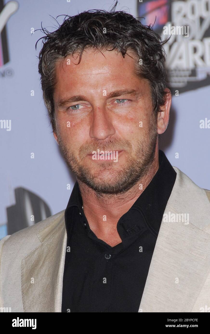 Gerard Butler, winner Best Fight for "300" at the 2007 MTV Movie Awards ...