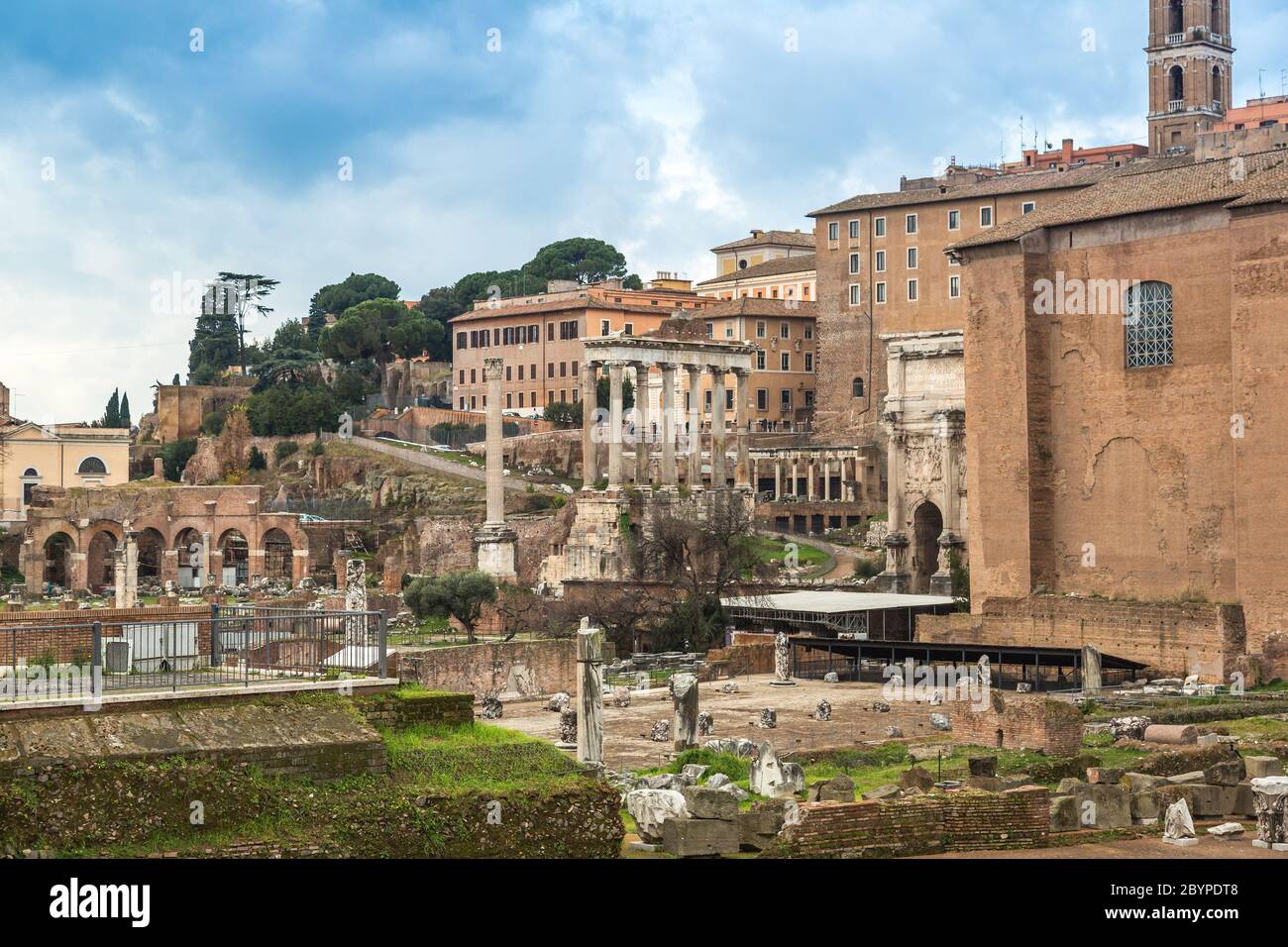 Roman ruins in Rome Stock Photo - Alamy
