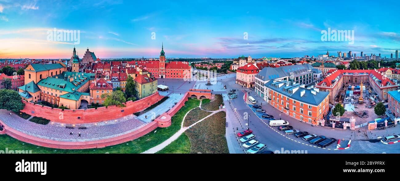 Beautiful panoramic aerial drone view on Warsaw Old town (Stare Miasto ...
