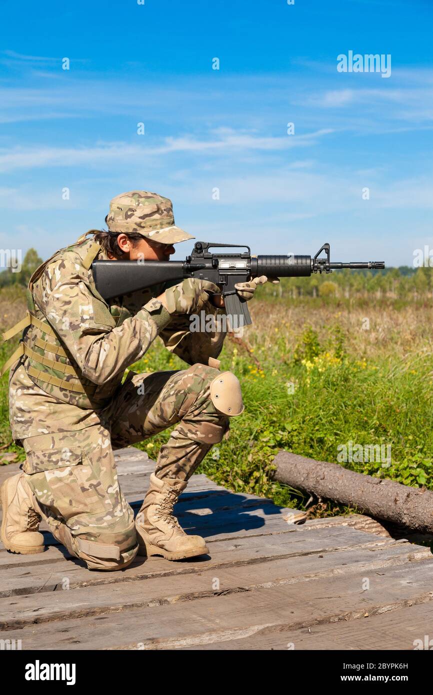 Soldier with a rifle Stock Photo - Alamy