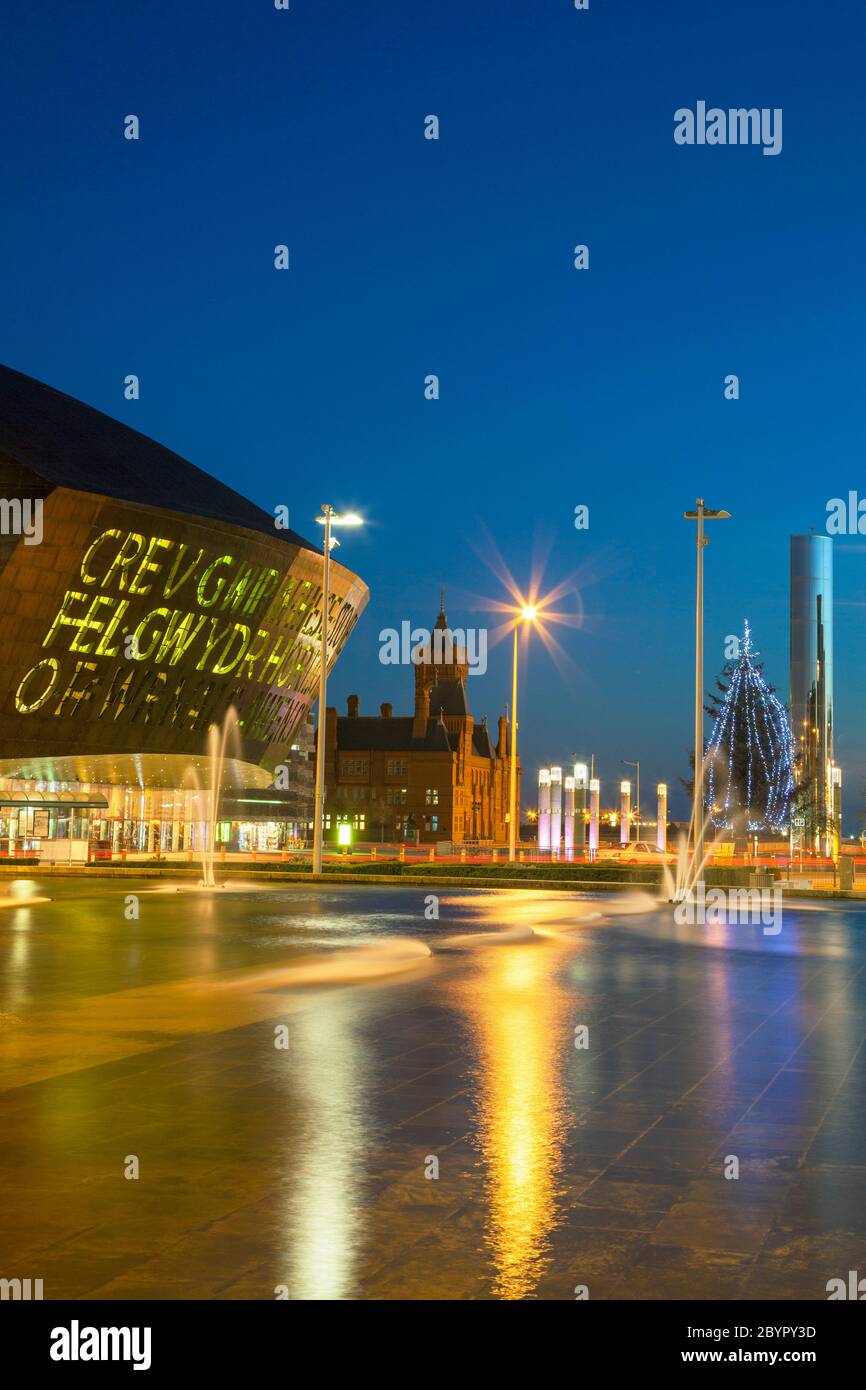 Cardiff christmas tree hi-res stock photography and images - Alamy