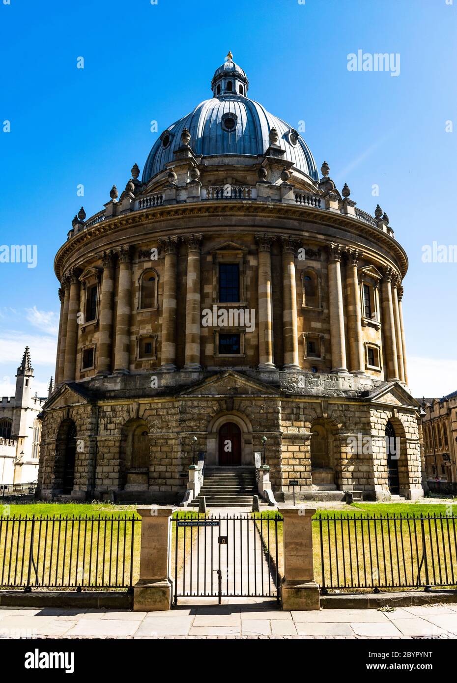 Old architecture hi-res stock photography and images - Alamy