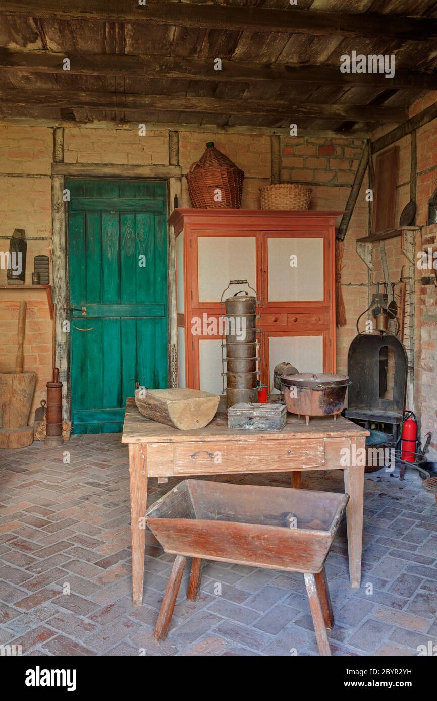 Kitchen in Overseer's House, Rural Life Museum, Baton Rouge, Louisiana ...