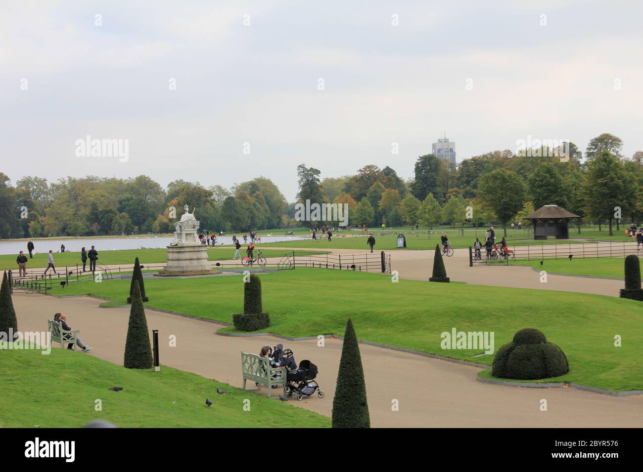 Kensington Palace in London, England Stock Photo - Alamy