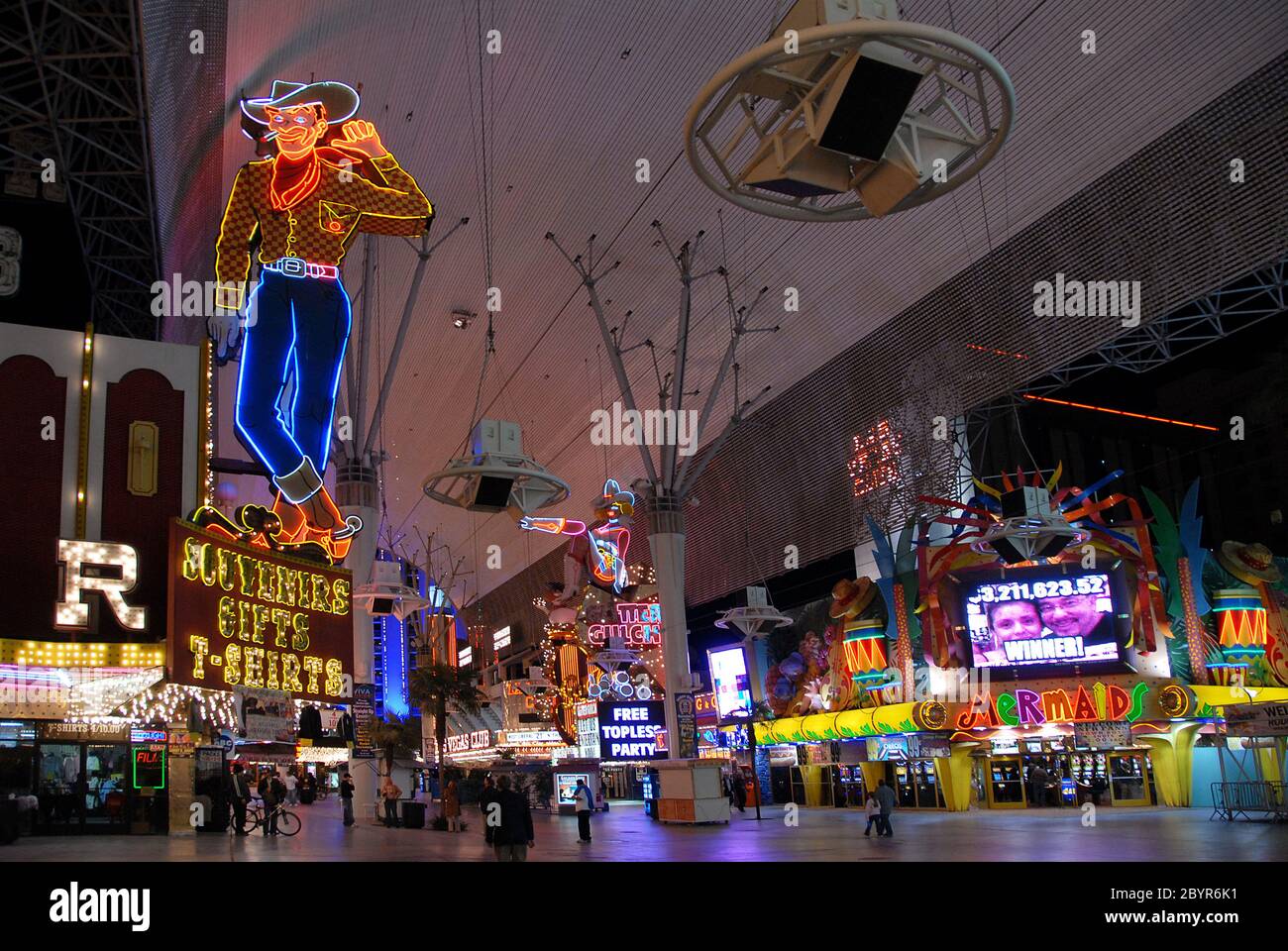 Fremont-CowBoy North Las Vegas 223 Hotel and most important places in ...