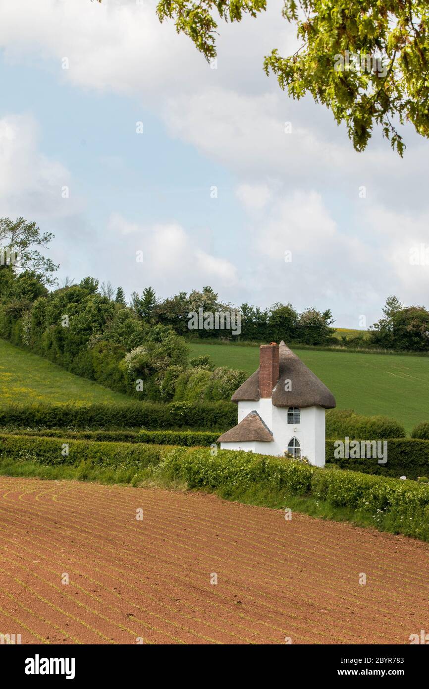 White thatched roundhouse located at Stanton Drew, England Stock Photo ...