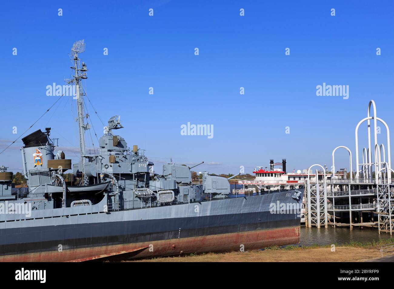 Uss kidd hi-res stock photography and images - Alamy