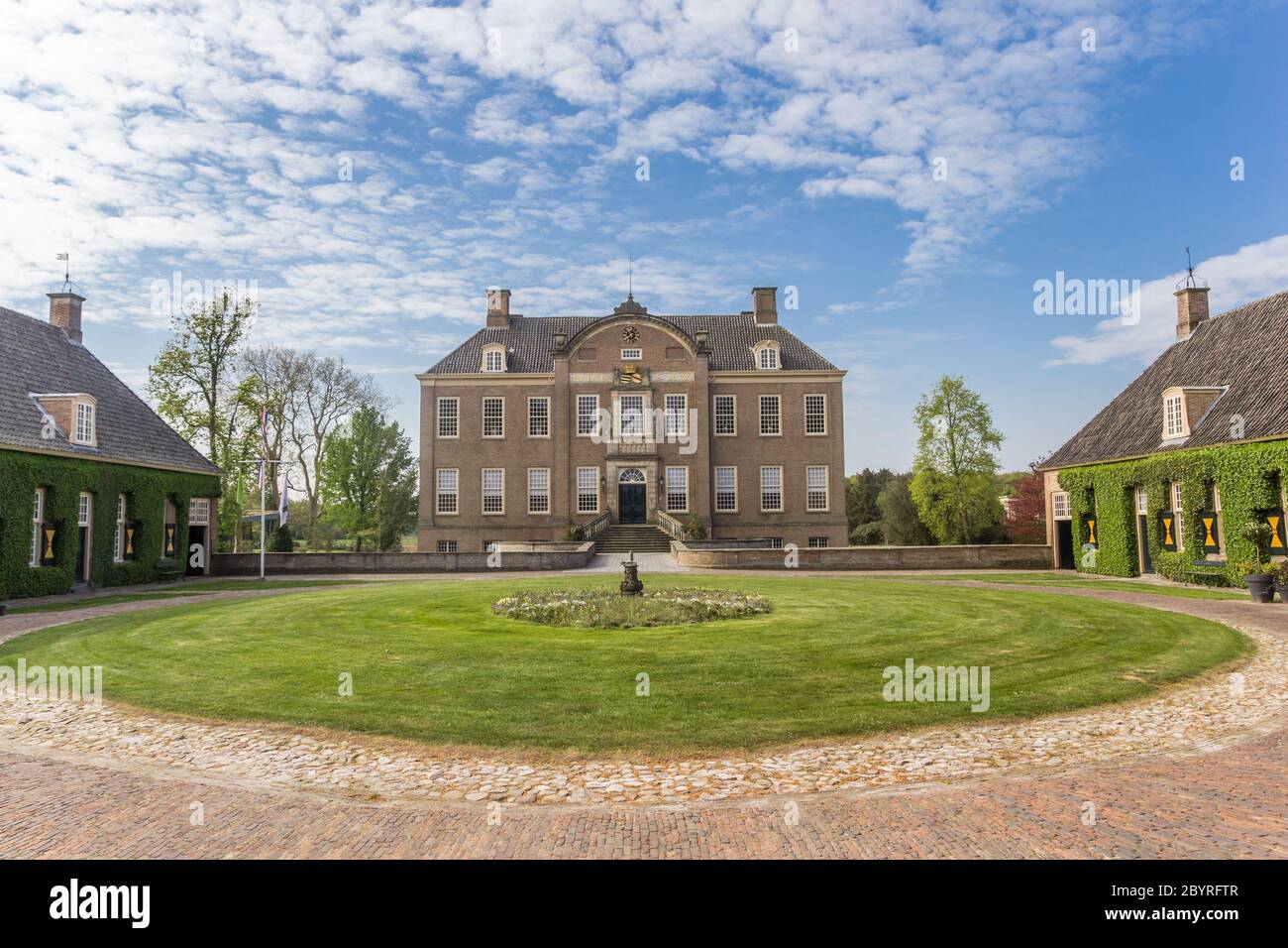 Courtyard of the historic Eerde castle in Ommen, Netherlands Stock ...