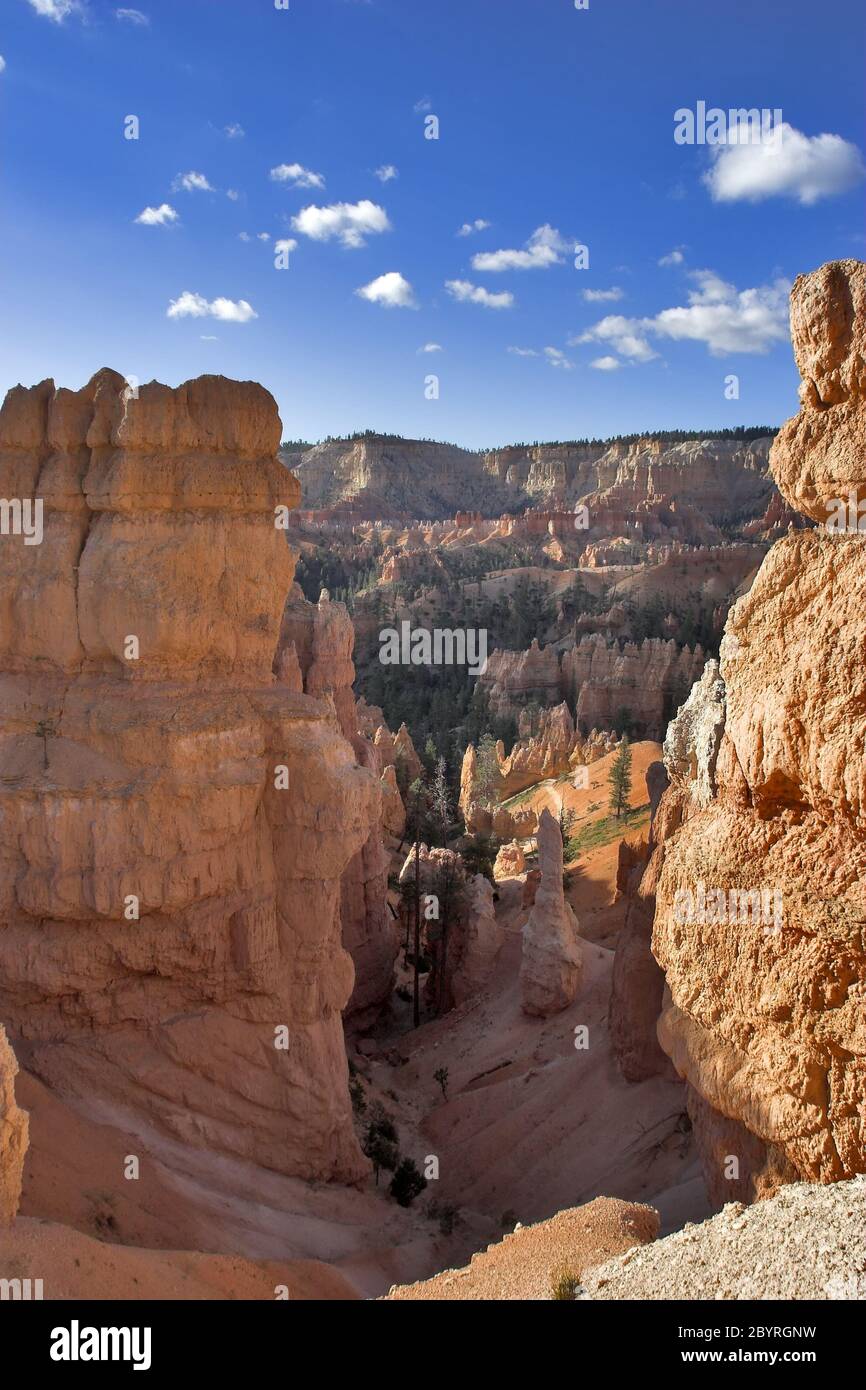 Narrow pass hi-res stock photography and images - Alamy