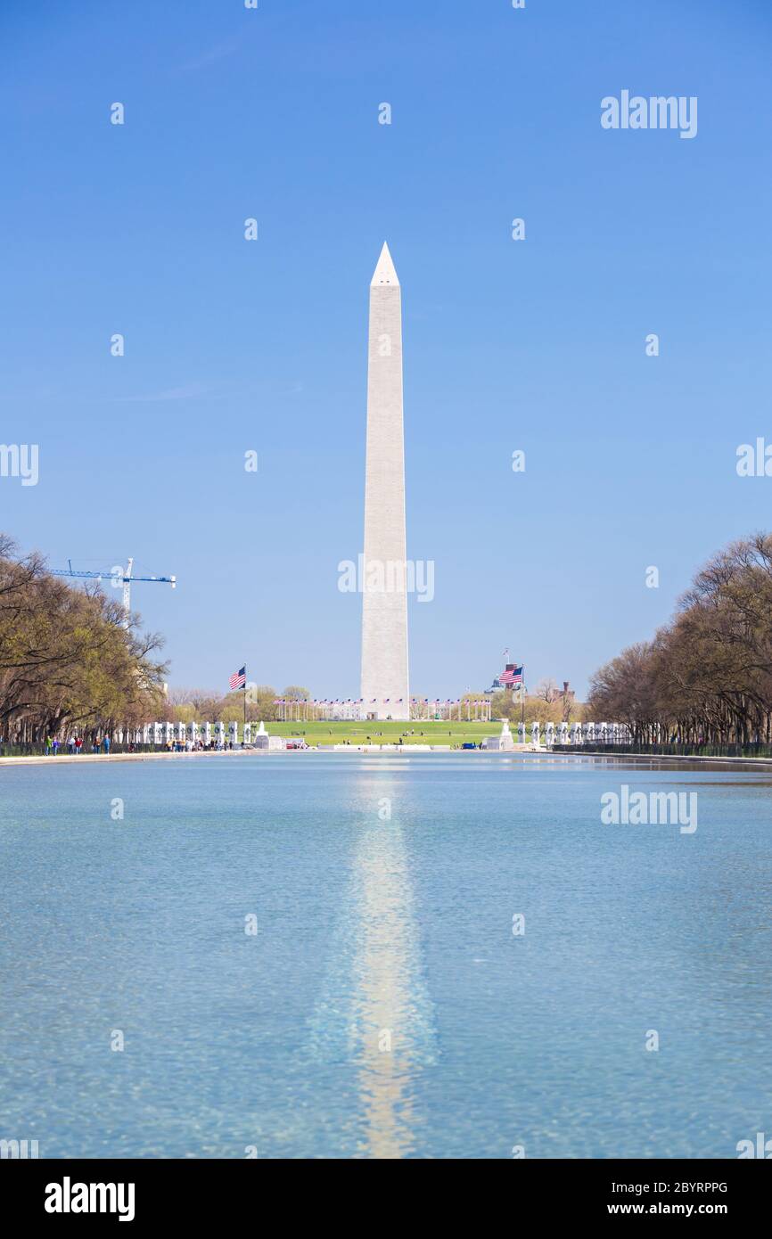 New reflecting pool hi-res stock photography and images - Alamy