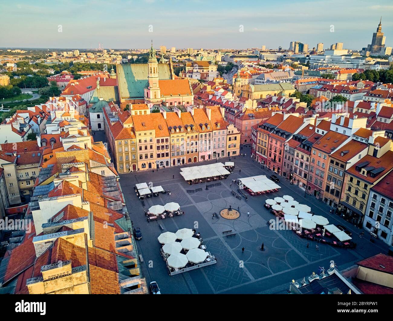 Beautiful panoramic aerial drone view on Warsaw Old town (Stare Miasto ...