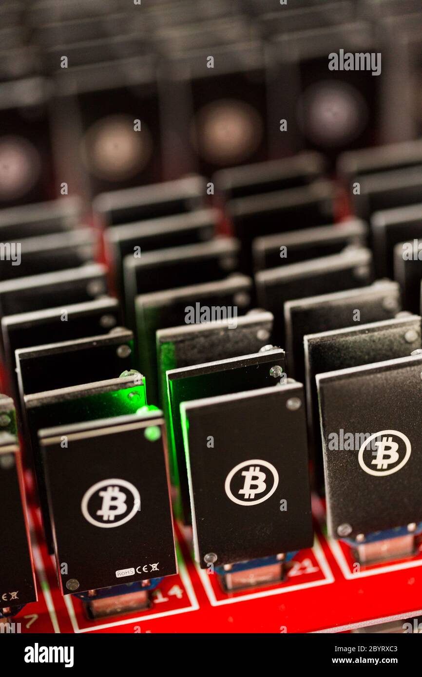 Bitcoin mining rig hi-res stock photography and images - Alamy