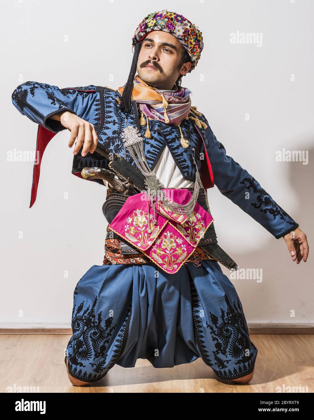 Turkish dance hi-res stock photography and images - Alamy