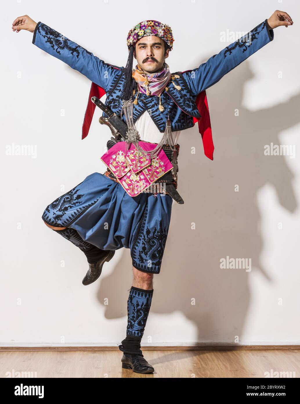 Turkish dance hi-res stock photography and images - Alamy