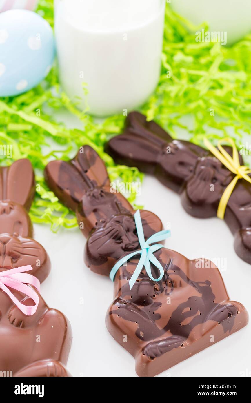 Dairy milk chocolate egg hi-res stock photography and images - Alamy