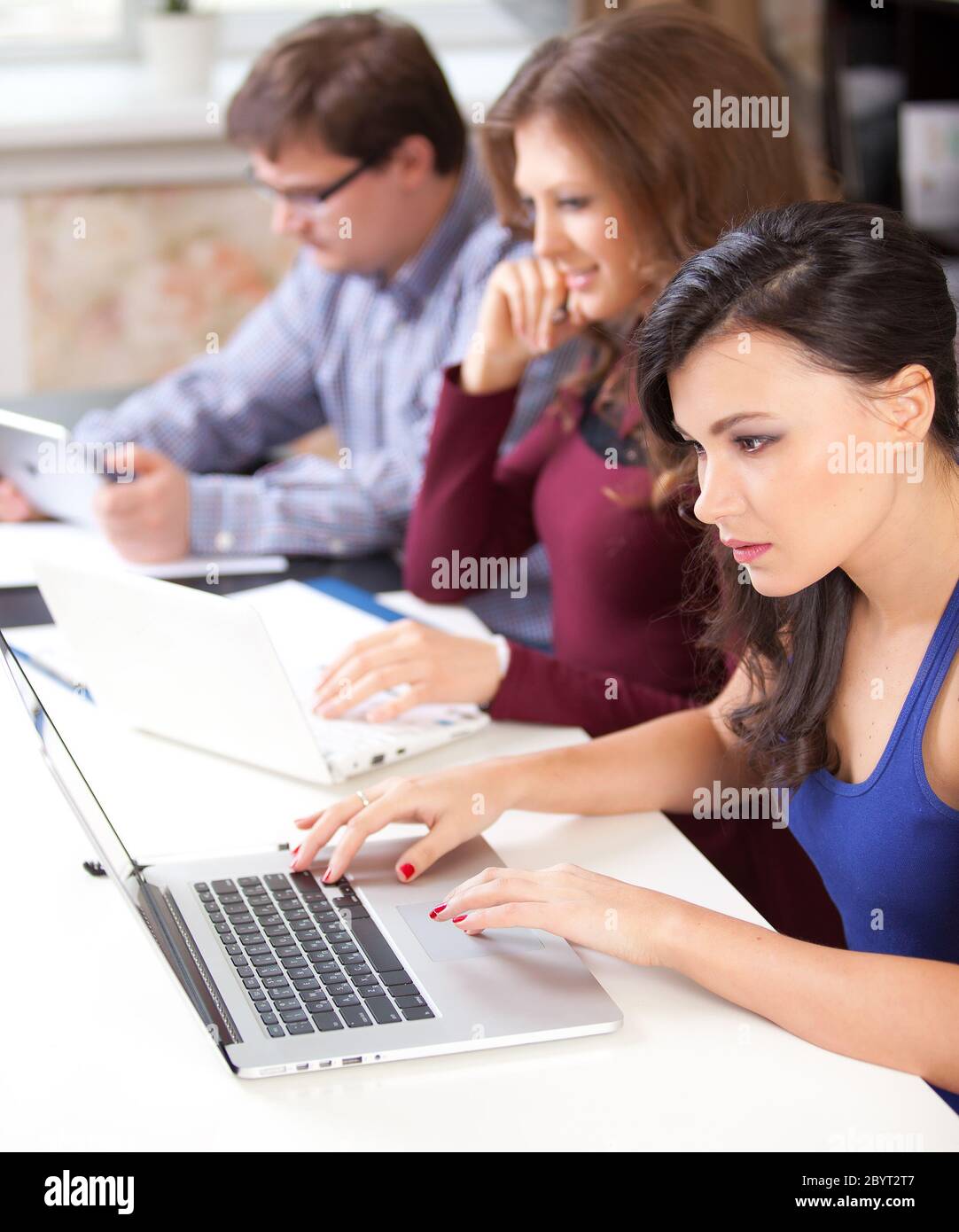 students studying at school Stock Photo - Alamy
