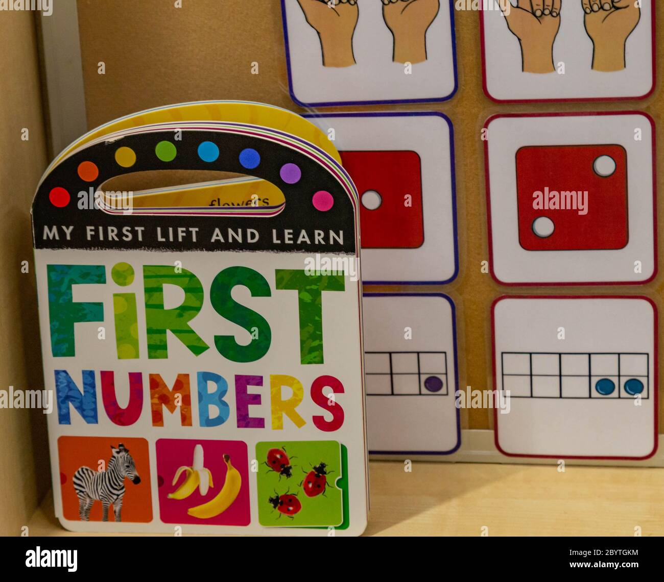 Early counting children's books and pictures Stock Photo - Alamy