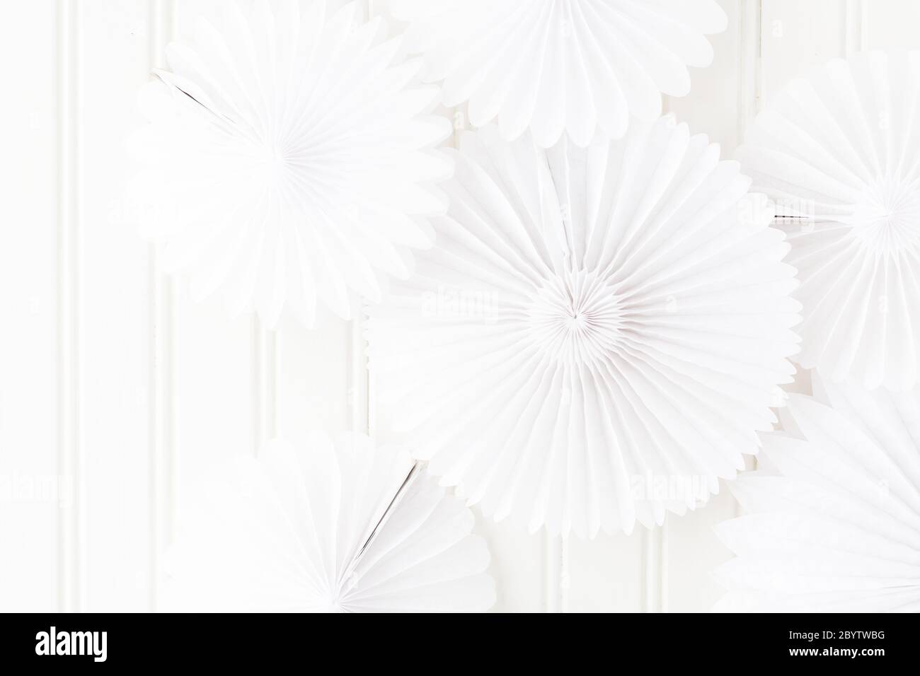 Round paper fan hi-res stock photography and images - Alamy