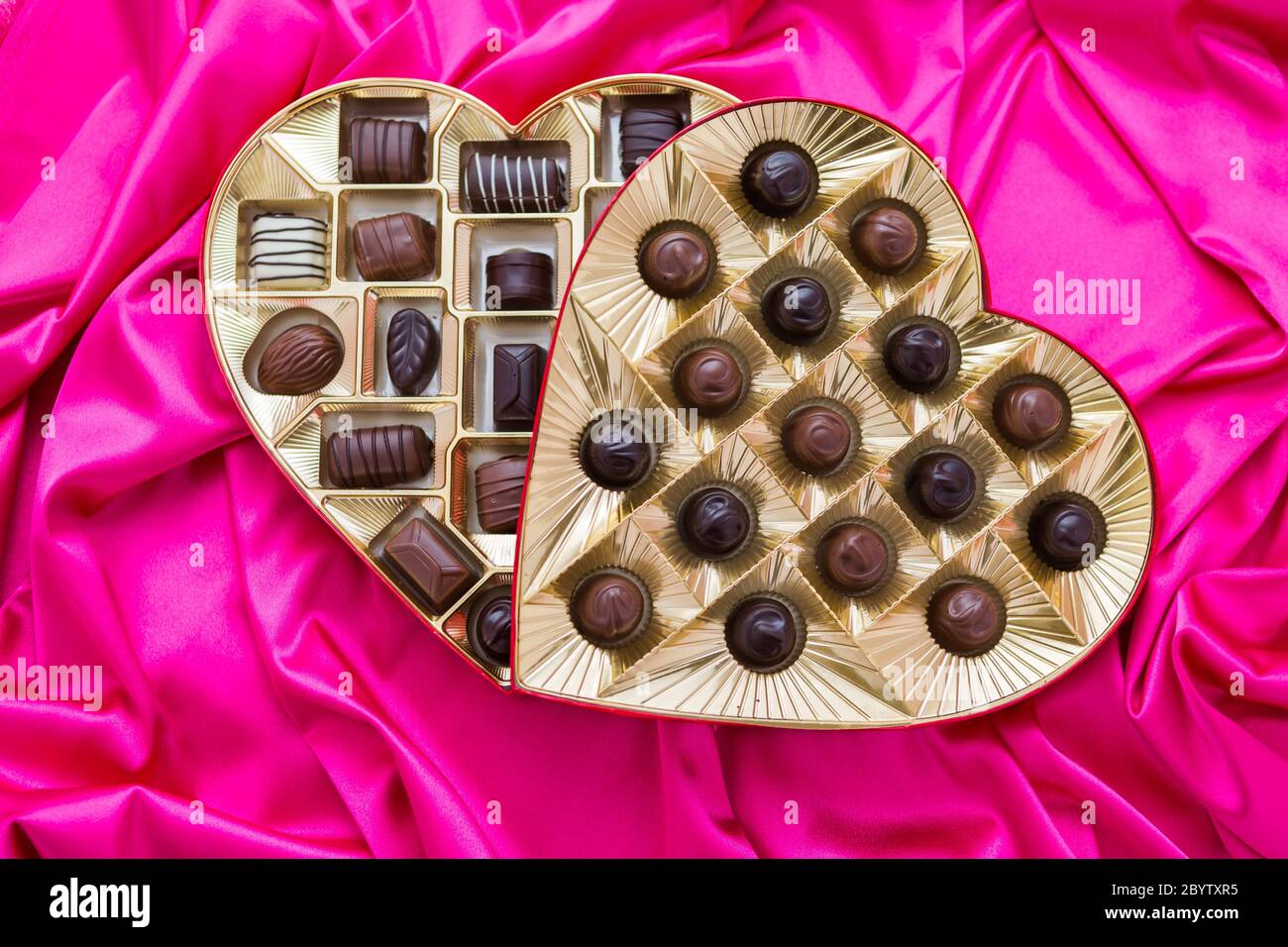 Smooth chocolates hi-res stock photography and images - Alamy
