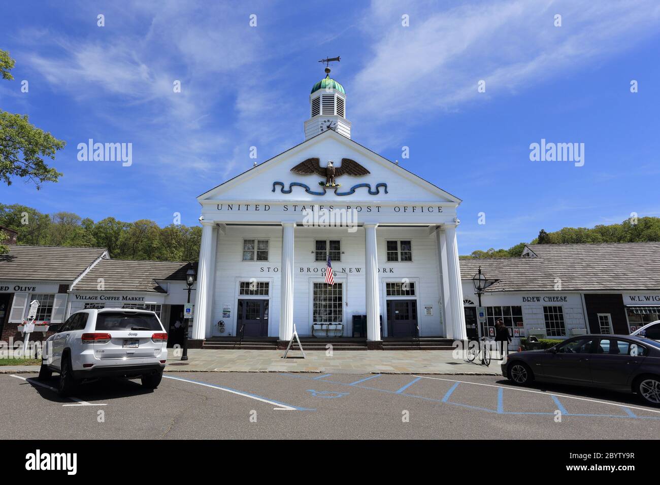 Stony brook post office eagle hi-res stock photography and images - Alamy